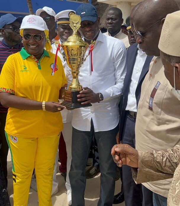 Traversée Dakar-Gorée : la 36e édition lancée avec plus de 800 ...